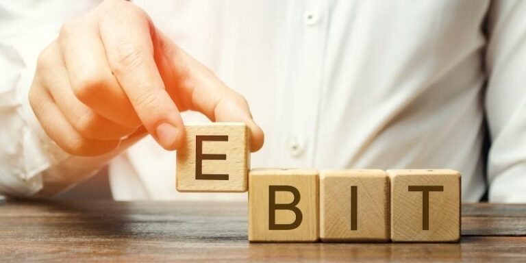 Apa Itu EBIT? EBIT adalah Laba Sebelum Pajak