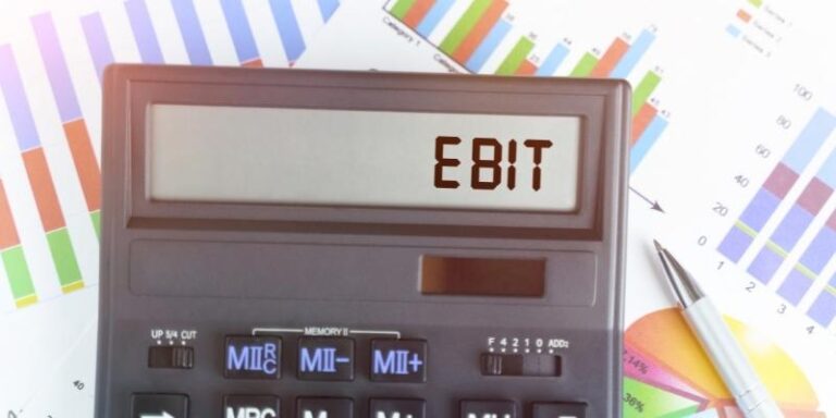 Apa Itu EBIT? EBIT adalah Laba Sebelum Pajak